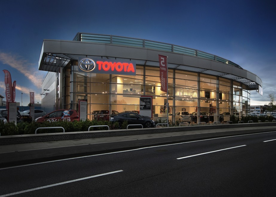 Jemca Toyota | Lyndon Douglas Architectural Photography, Architectural ...
